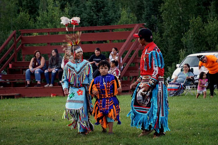 Niisaachewan Anishinaabe (Dalles) First Nation Pow Wow | Sunset Country ...
